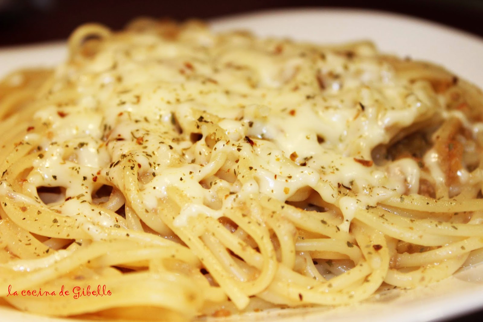 Spaghetti en salsa de tomate y pate – La Cocina de Gibello